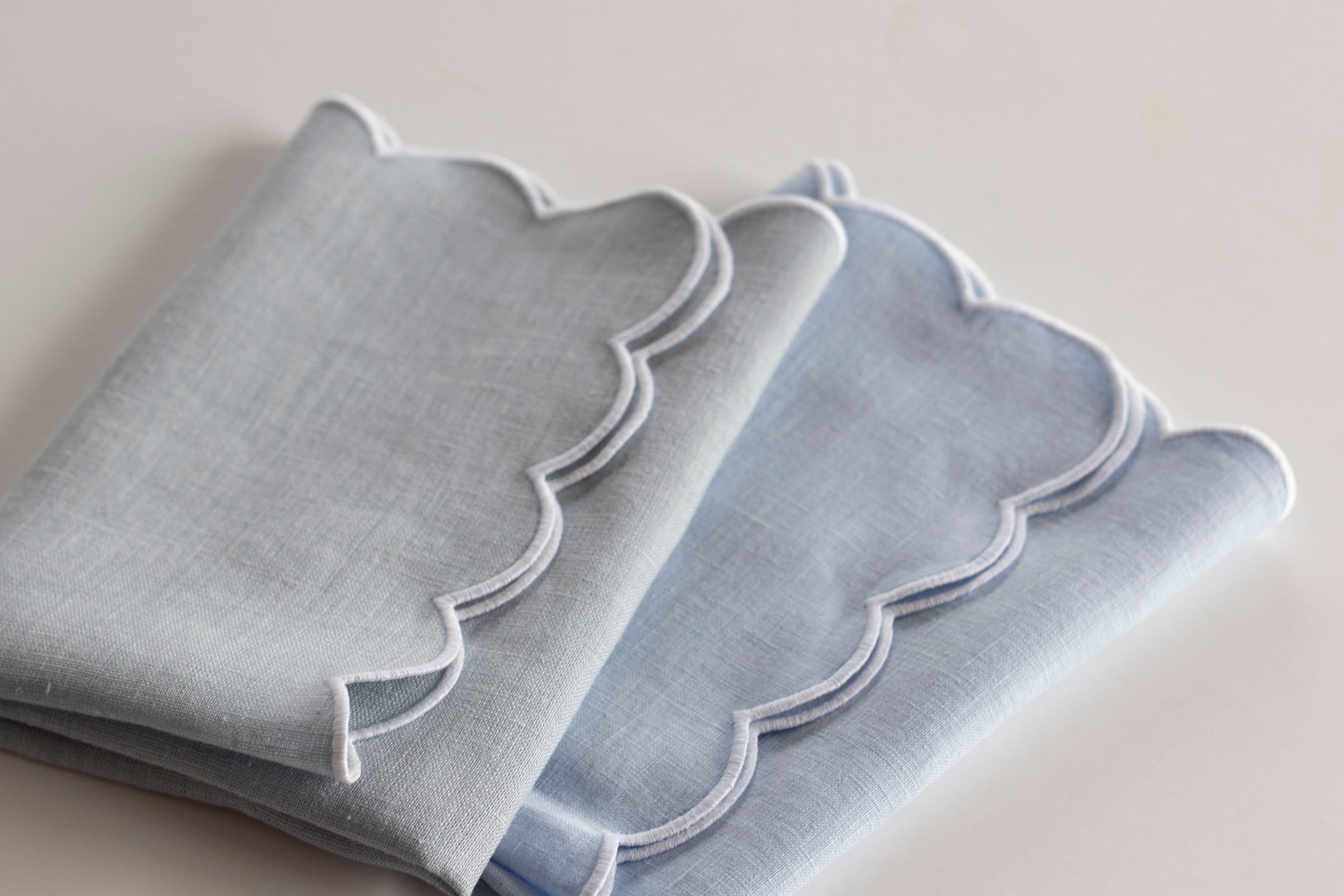 Spring Colorful Napkins With Scalloped Edges - Set of 2 | 18x18'' Size ...