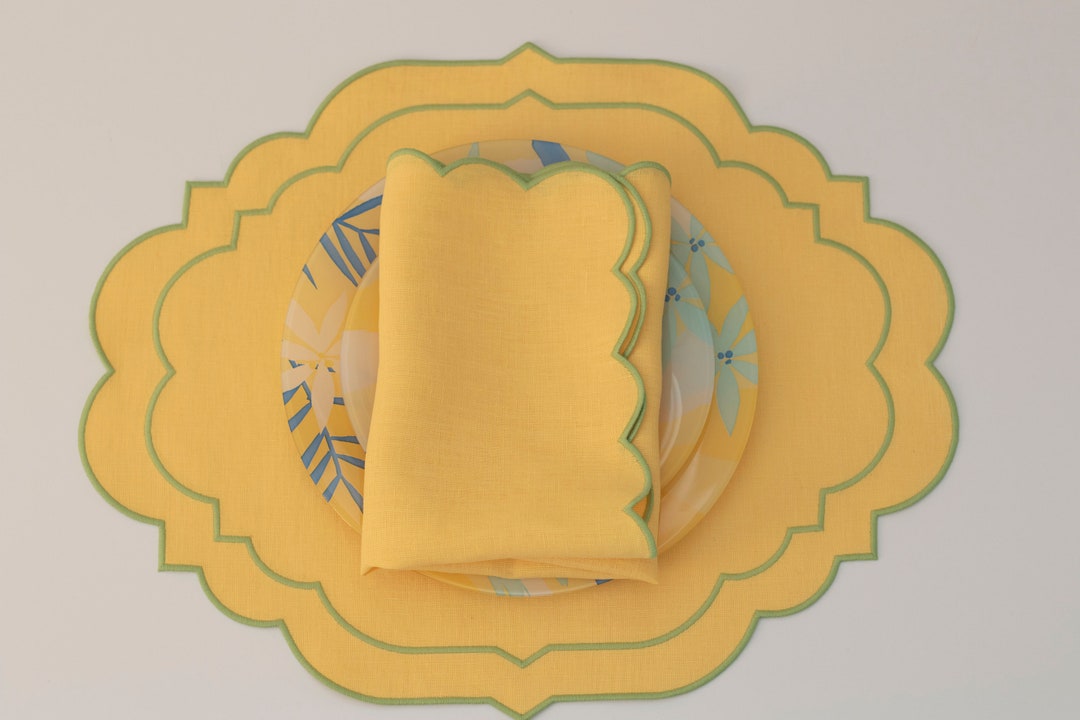 Pastel Yellow Linen Scalloped Table Mats With Double Green Trim for ...