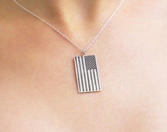 Patriotic Flag Necklace - Etsy