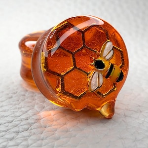 Honey Bee Plugs 19mm-25mm With Bee's Honeycombs, Dripping Honey, Pair ...