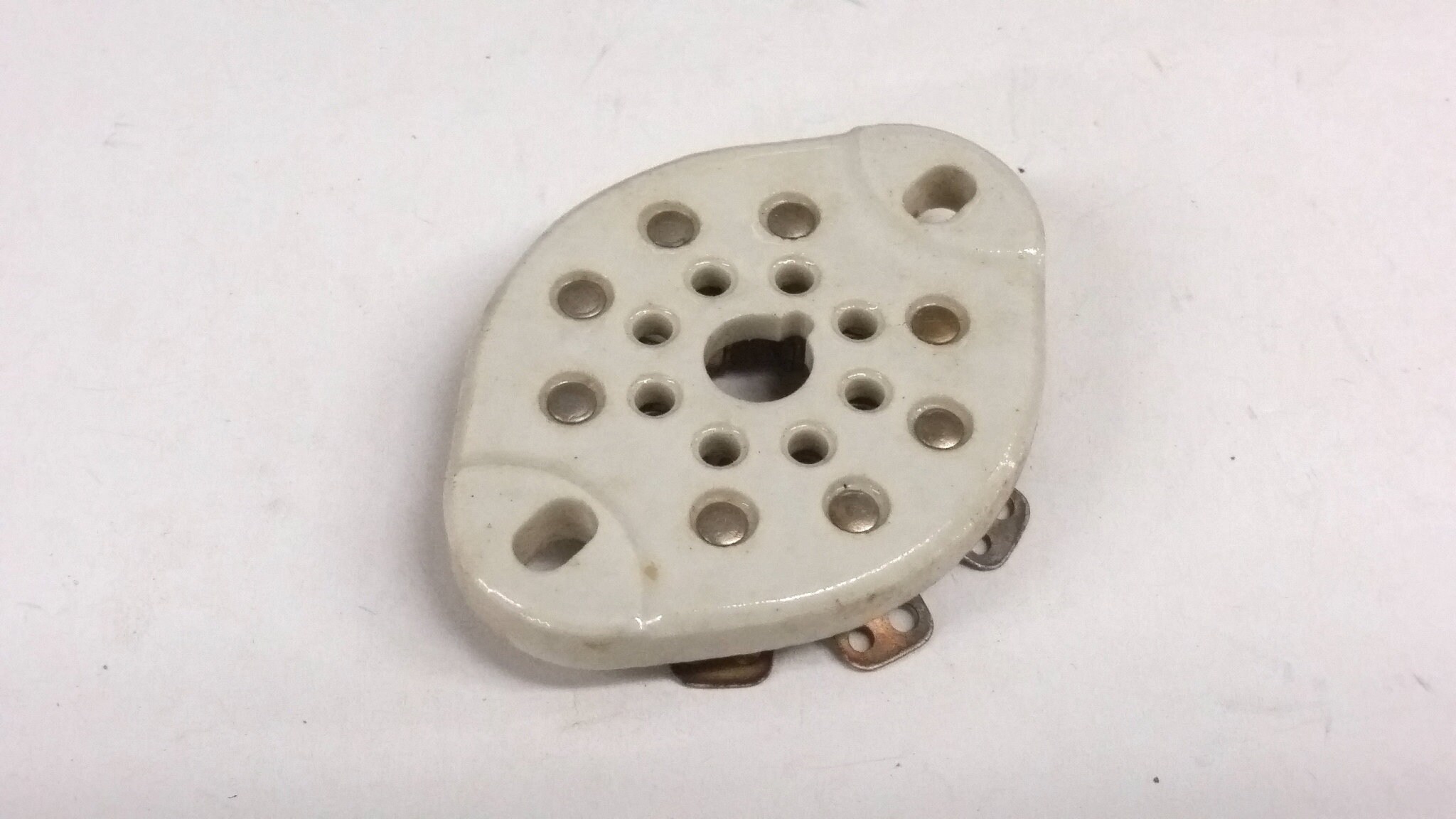 Electronics & Accessories Medium 12 pin CRT Cathode Ray Tube Socket #SO ...