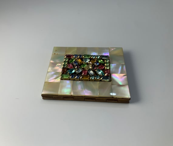 Vintage Circa1960 Mother pearl compact power *collect… - Gem
