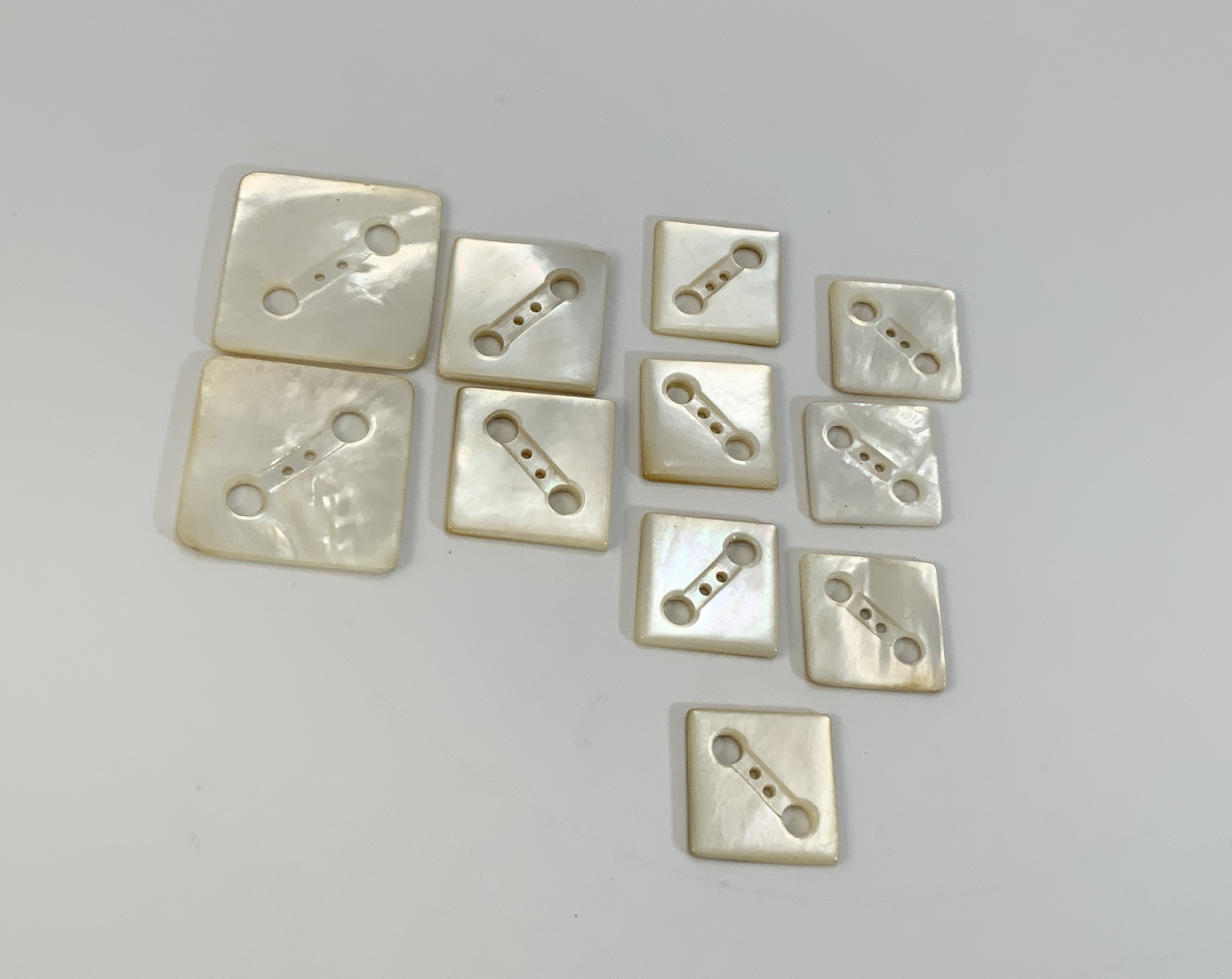 Vintage BEAUTIFUL Art Deco Mother Pearl Buttons-see Video to Appreciate ...