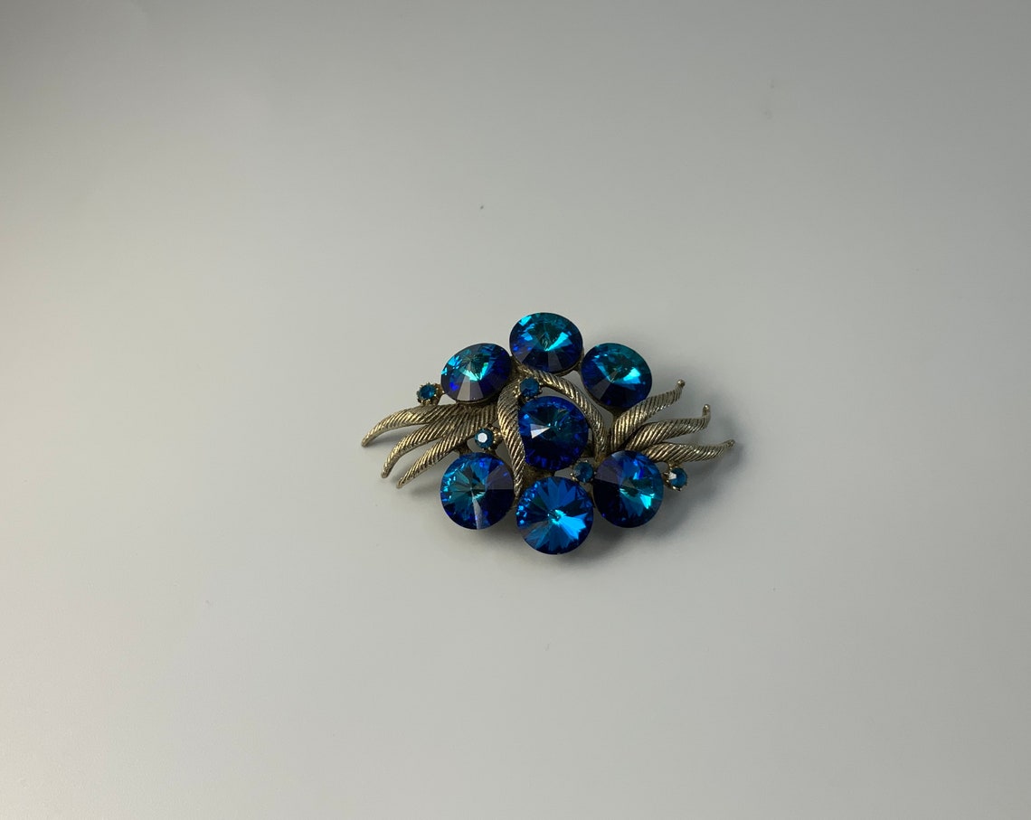 Vintage Austrian Crystals Brooch - STUNNING Blue Colors-measuring ...