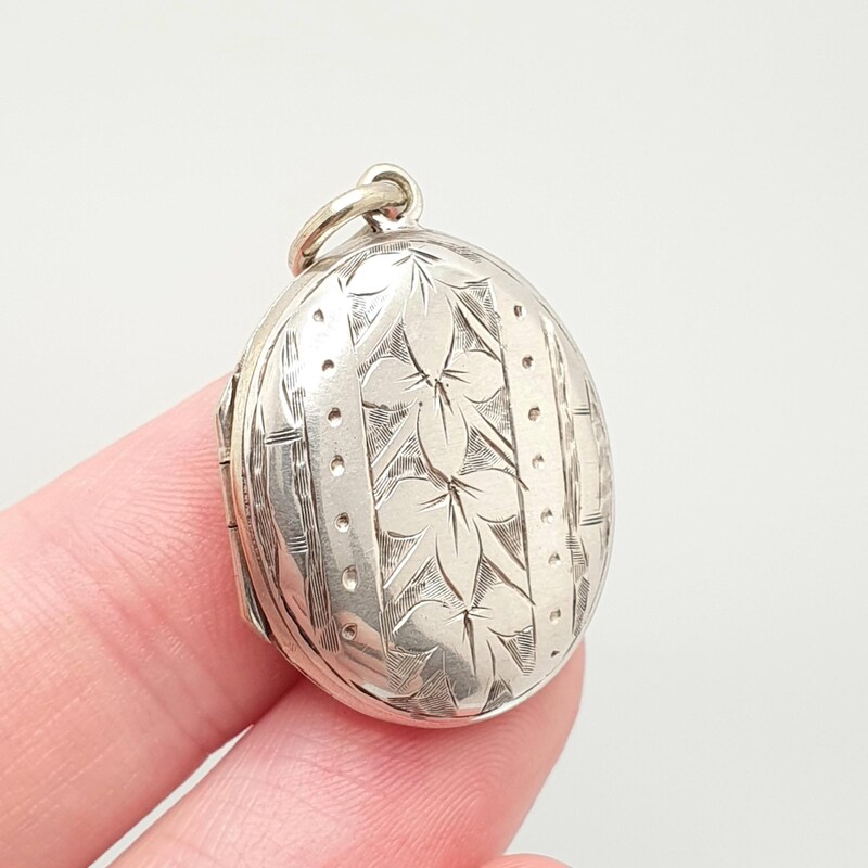 Antique Lockets - Etsy