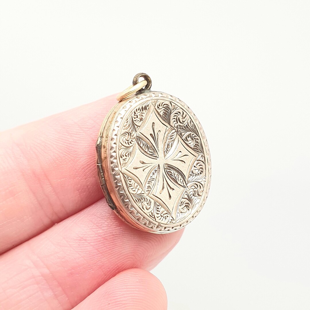 Antique Victorian 9ct Gold Locket Hand Engraved Oval Cross Pendant Fine ...