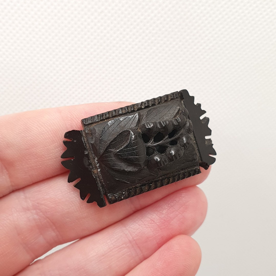 Antique Victorian Whitby Jet Flower Brooch Cameo Cameo Mourning Large ...