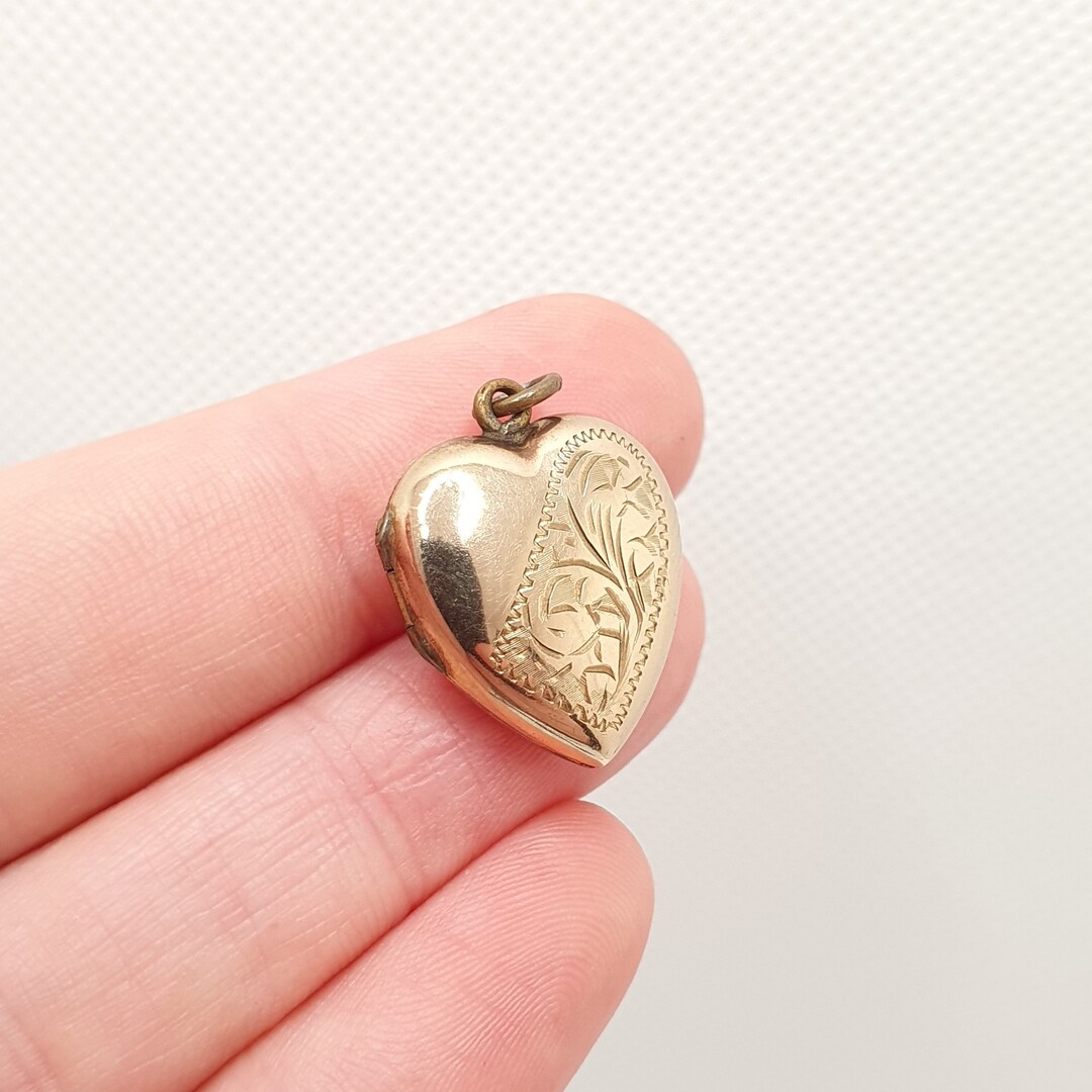 Antique 9ct Gold Heart Locket Small Cute Engraved Solid 9k 375 Pendant ...