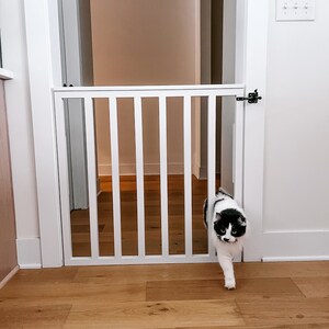 Custom Spindle Wooden Gate | Baby Gate | Stairway Gate| White Wooden ...