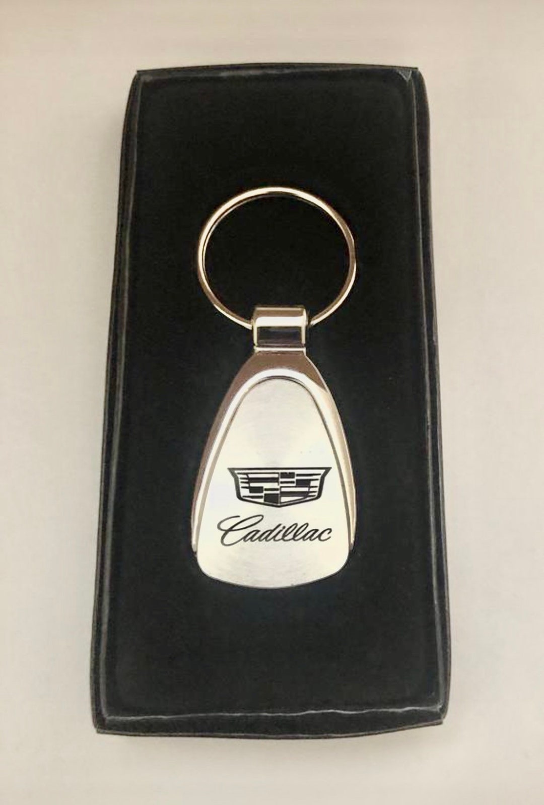 Personalized Metal Keychain,Cadillac Keychain, Car Logo, Name Extra For ...