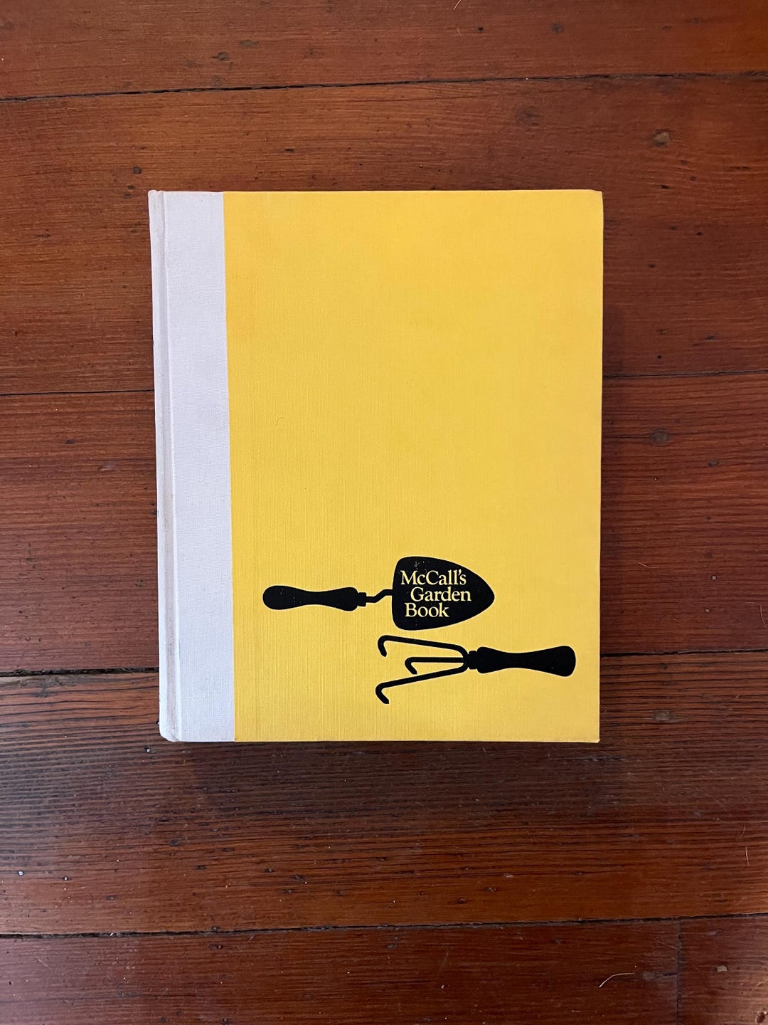 Mccalls Garden Book Deluxe Edition by Gretchen Fischer Harshbarger 1968 ...