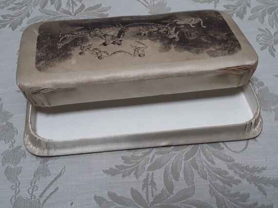 Antique French silk covered chocolate box, stocking b… - Gem