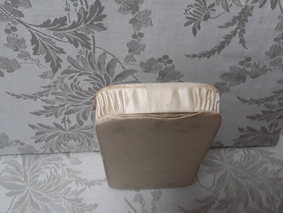 Antique French silk covered chocolate box, stocking b… - Gem