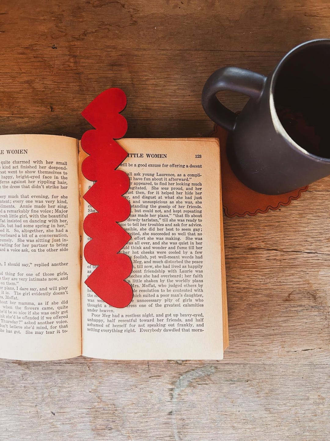String of Hearts Bookmark, Valentine Bookmark, Gift for Reader - Etsy