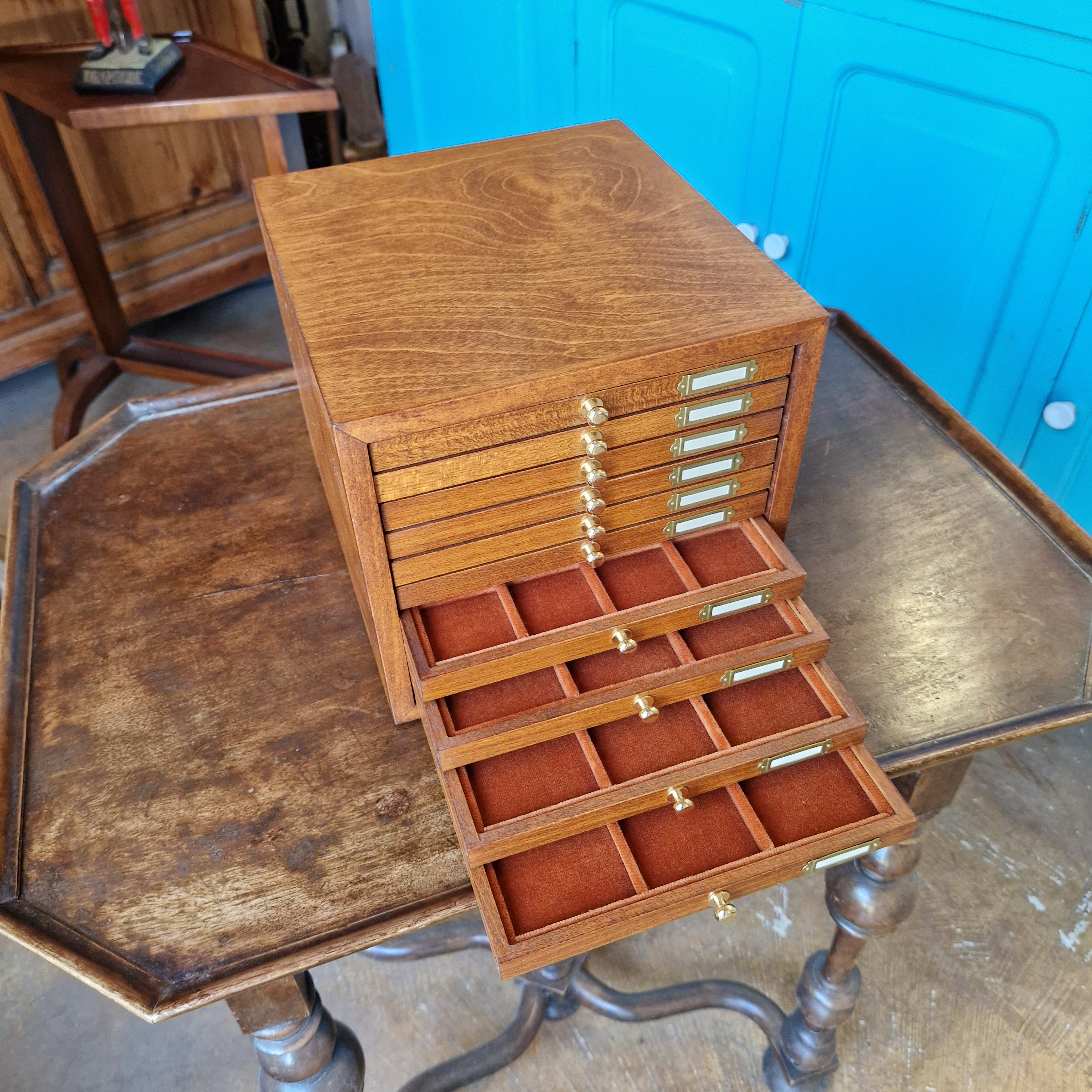 Art. CAM10 Wooden coin box for ancient coins, Gold, Silver. Coin ...