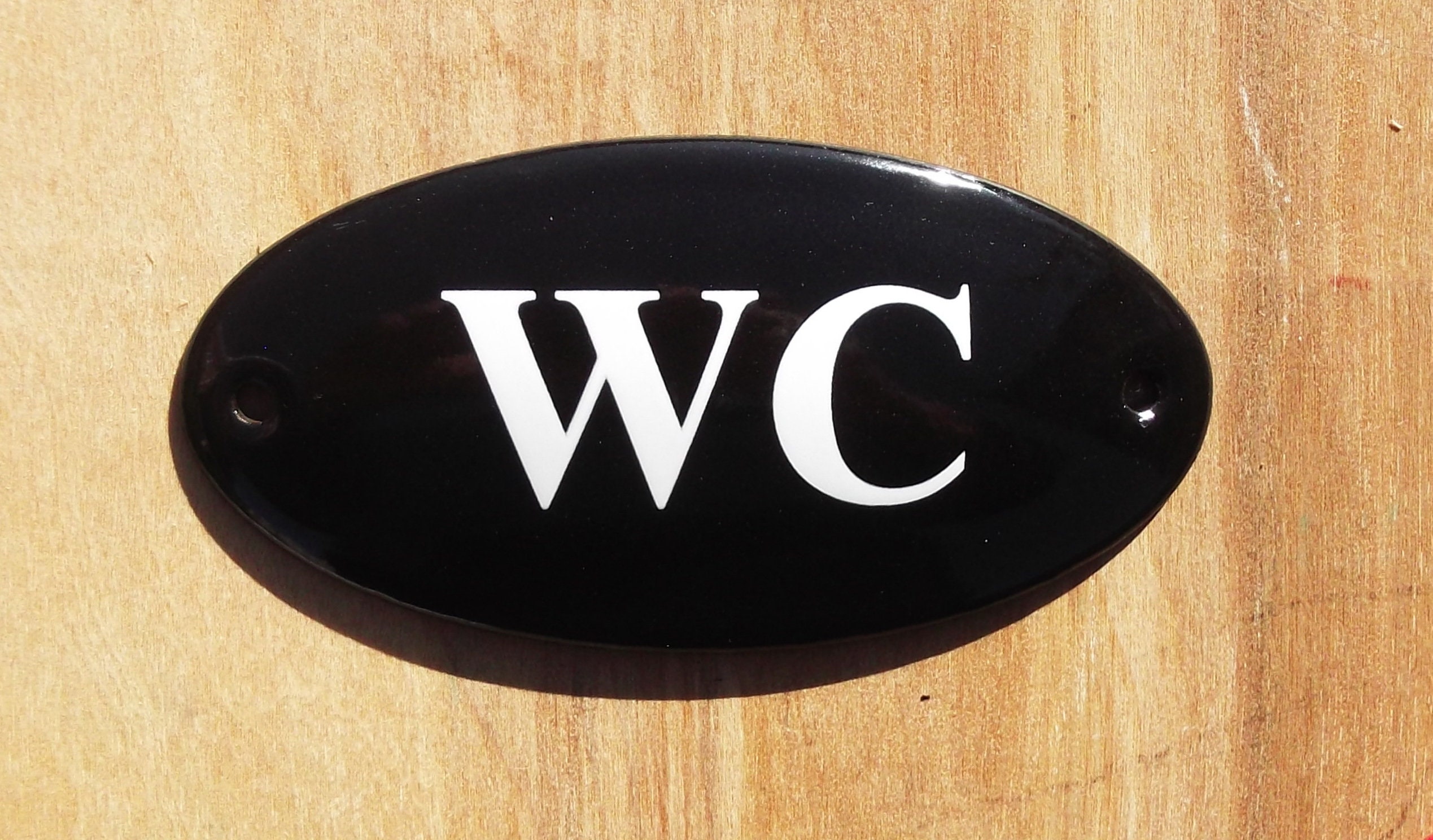 Classic Enamel WC Sign, White Text on a Black Background. 10x5cm. Oval ...