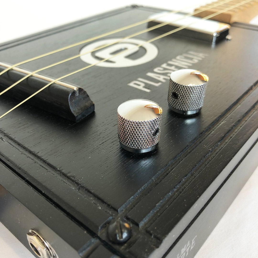 Plasencia Black 3 String CBG - Etsy