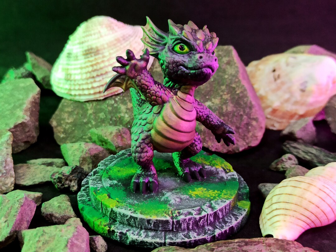 CUSTOM PAINT Baby Dragon, Custom Paint Model, Dragon Hatchling Figure ...