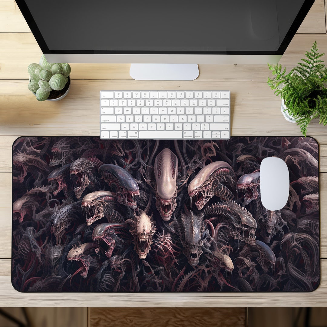 Alien Mouse Pad - Alien Desk Mat - Large Game Mouse Pad - Desk Mat ...