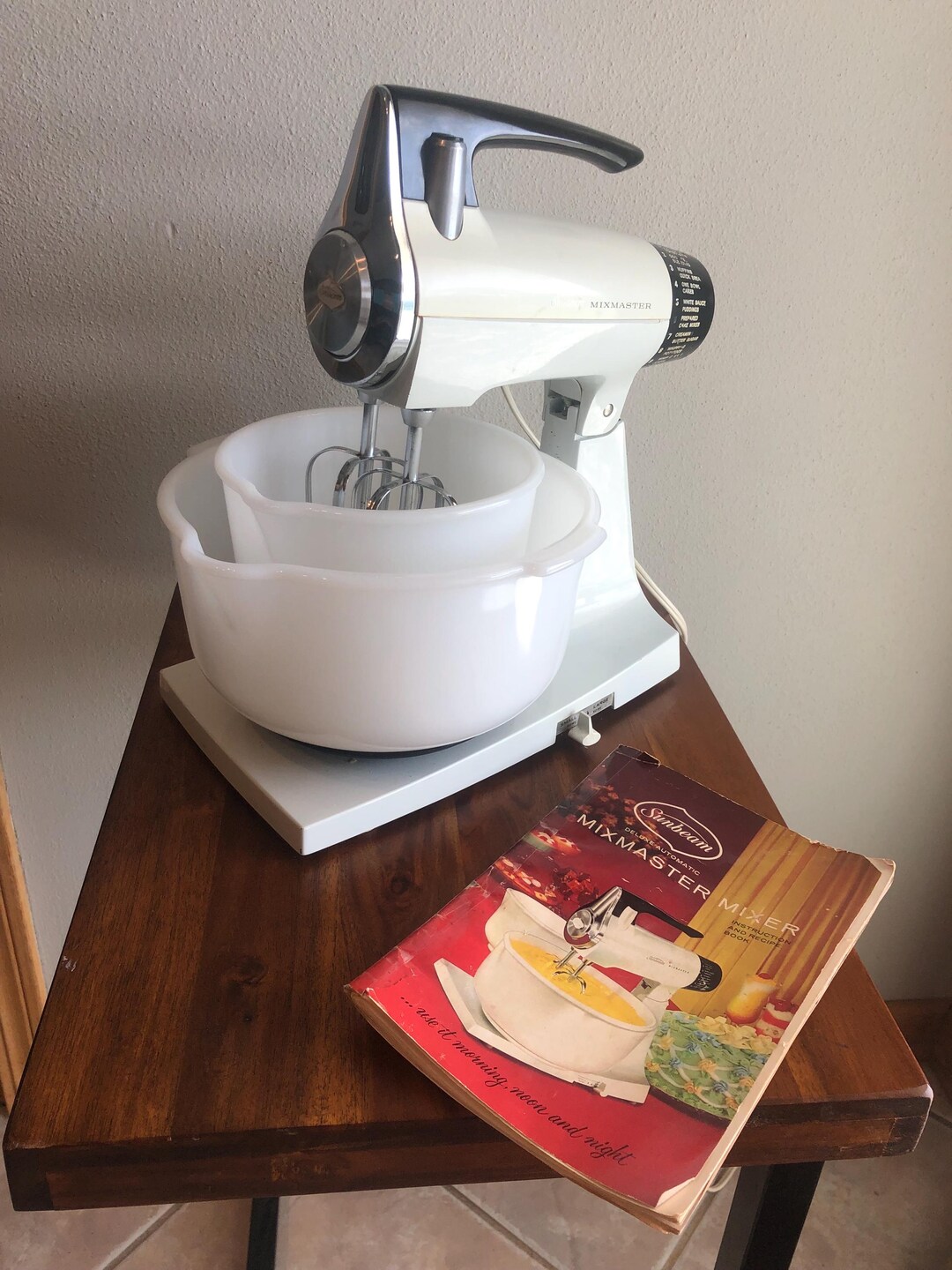 Vintage Sunbeam MMA Mixmaster Stand Mixer With 2 Bowls, Beaters, Manual ...