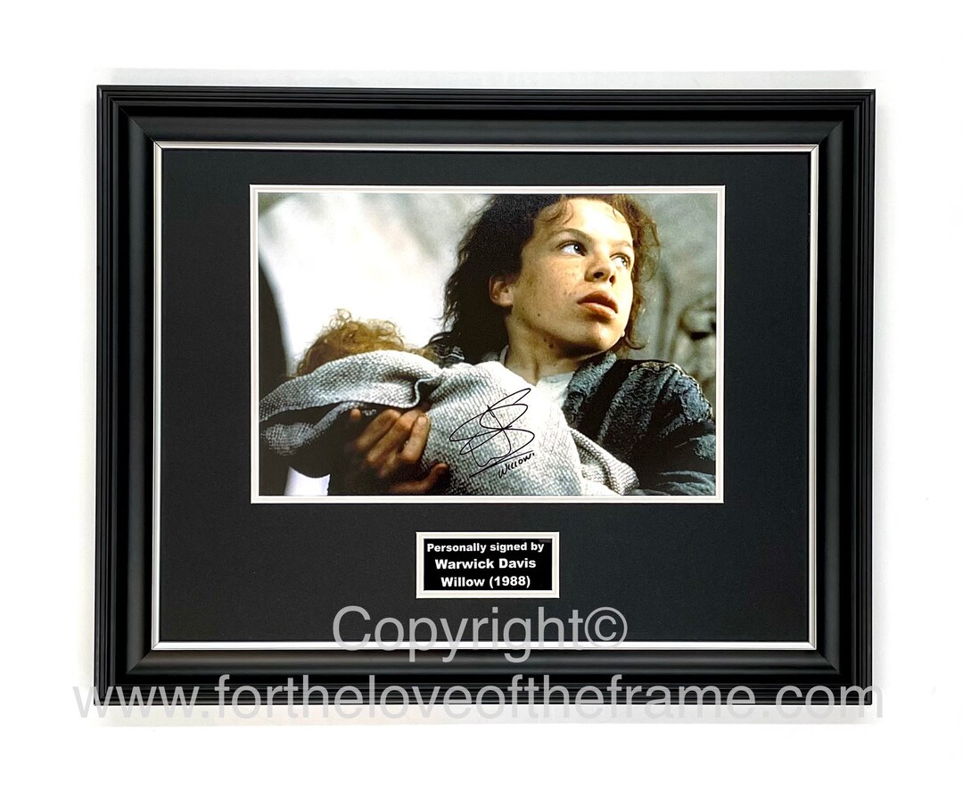 Warwick Davis Signed Autograph Movie Memorabilia Willow Film Photo in ...