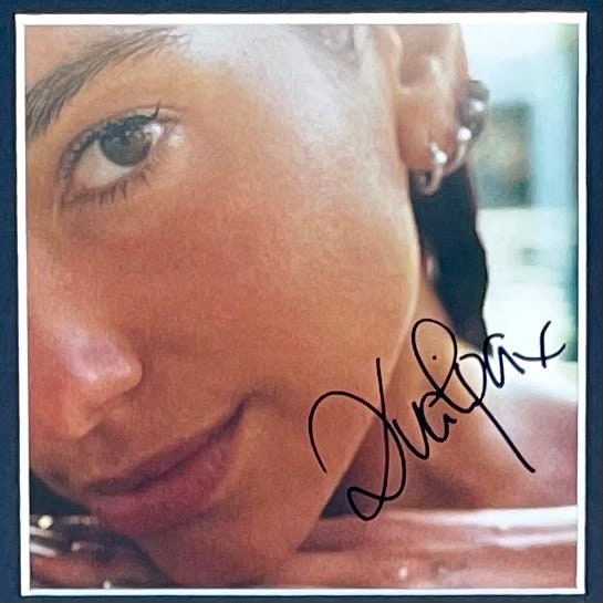 Dua Lipa Signed Photo & CD in Luxury Handmade Wooden Frame With AFTAL ...