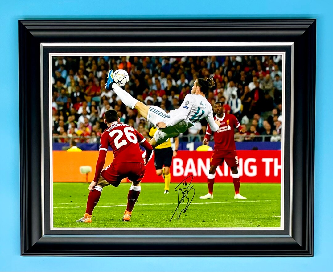 Gareth Bale Signed Photo in Luxury Handmade Wooden Frame & AFTAL Member ...
