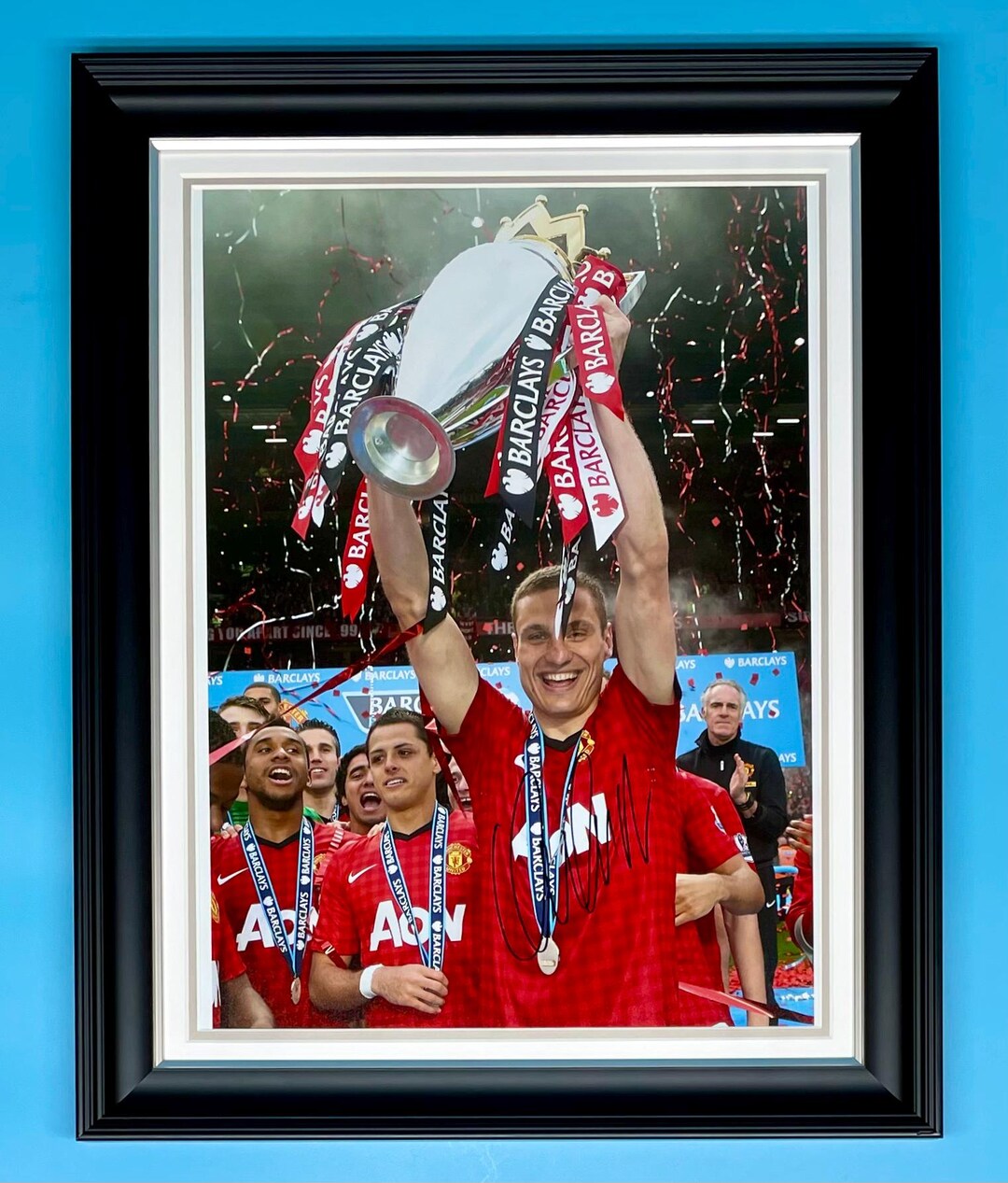 Nemanja Vidic Signed Photo in Luxury Handmade Wooden Frame & AFTAL ...