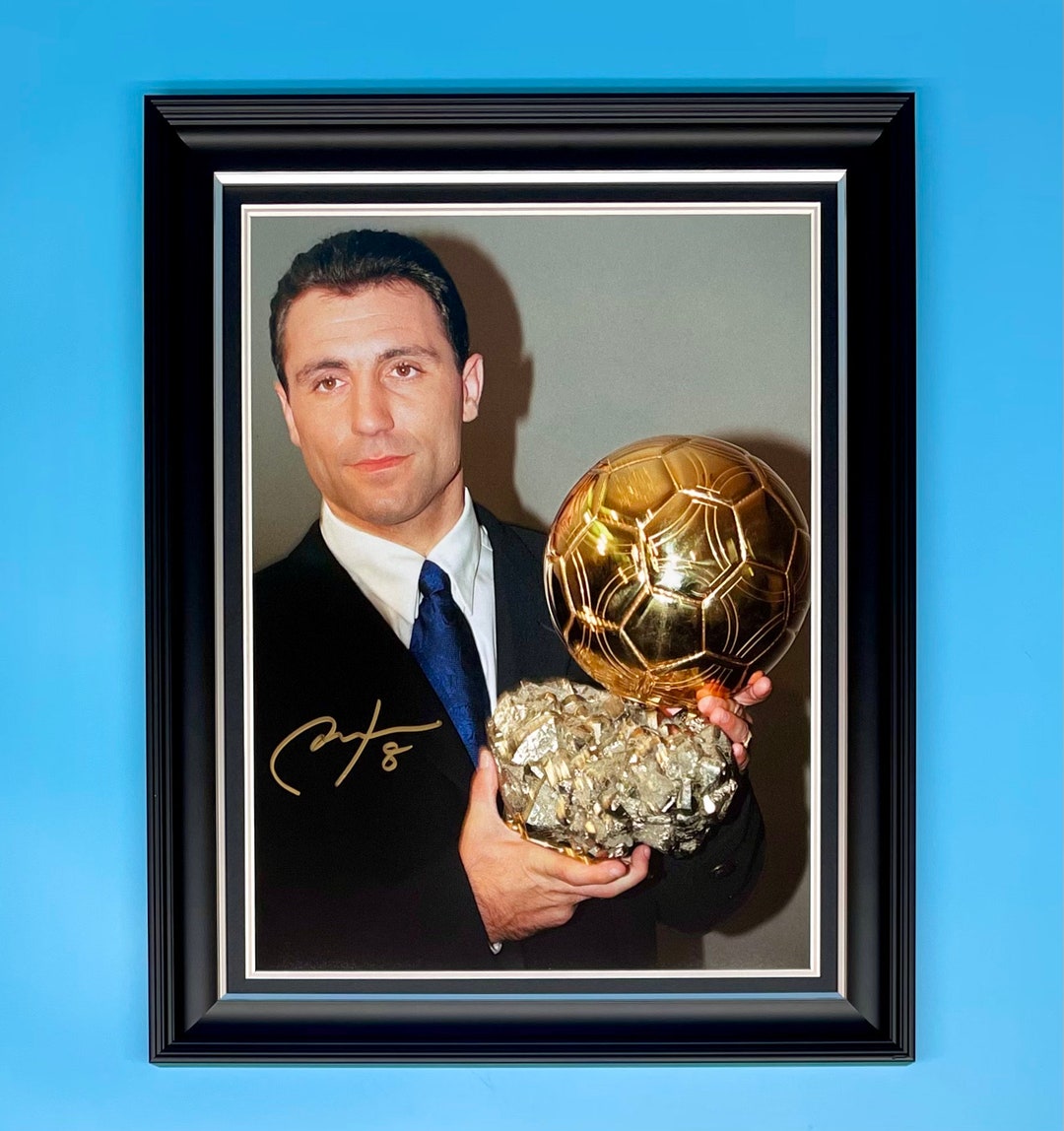 Hristo Stoichkov Signed Photo in Luxury Handmade Wooden Frame & COA ...