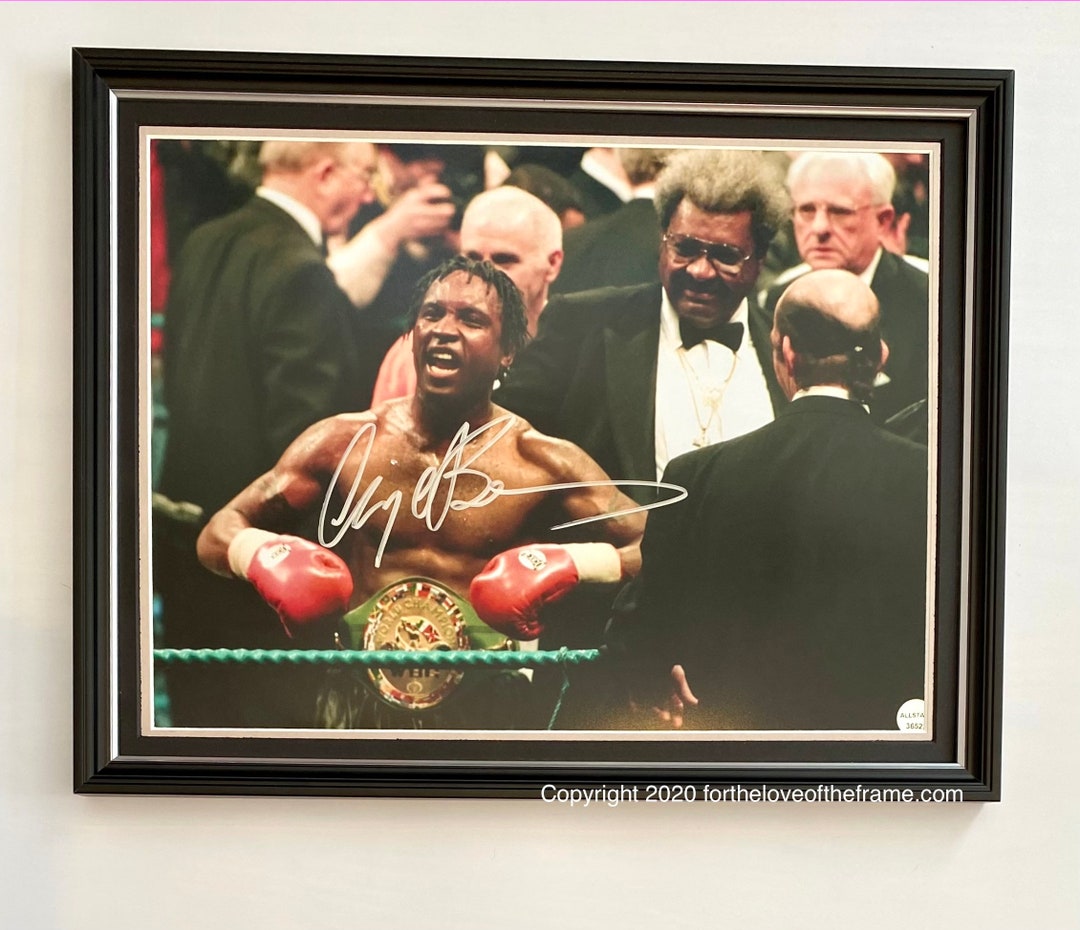 Nigel Benn Signed Autograph Boxing Memorabilia Victory Celebration ...