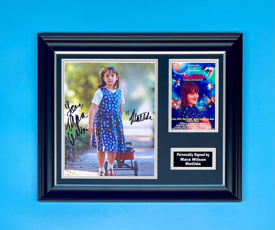 Mara Wilson Signed Photo in Luxury Handmade Wooden Frame & AFTAL Member ...