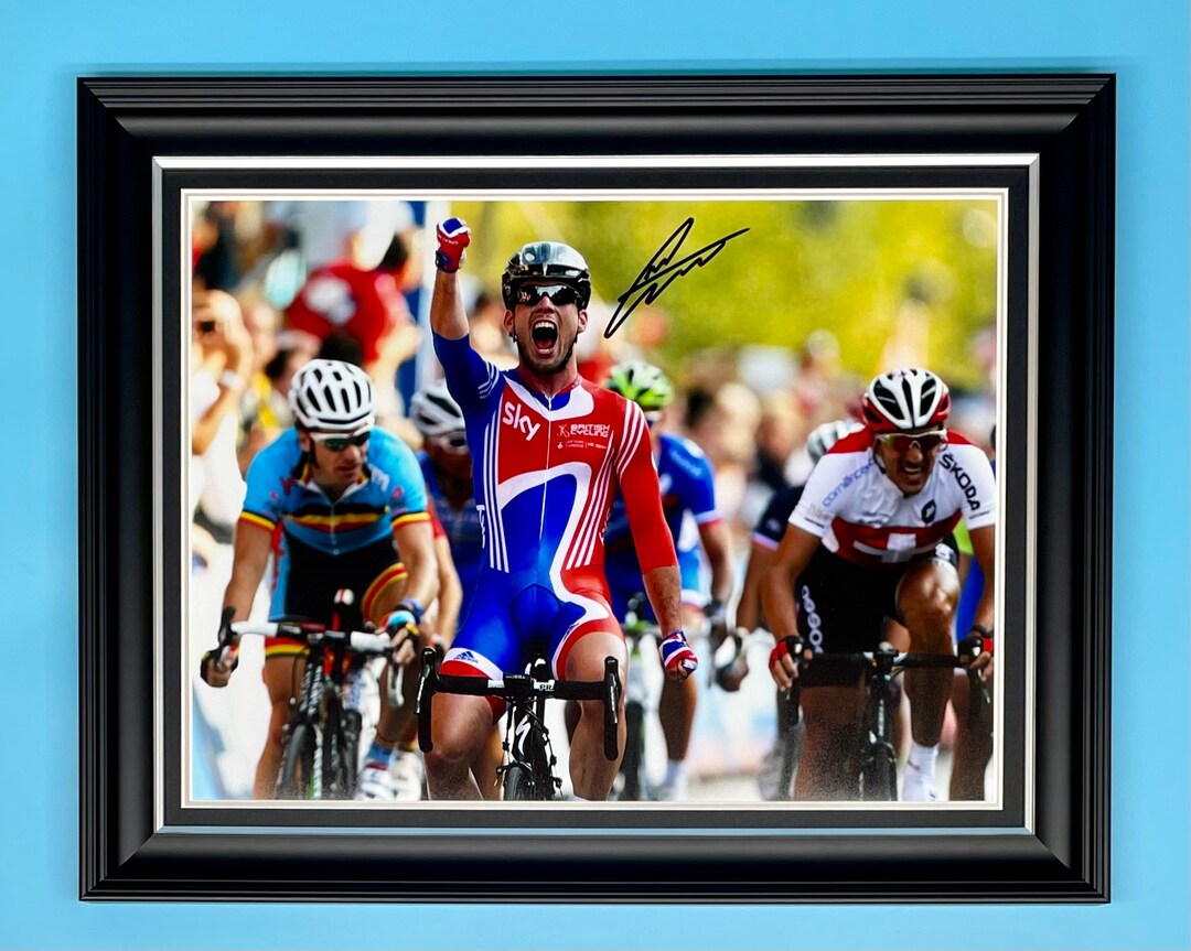 Mark Cavendish Signed Photo in Luxury Handmade Wooden Frame & AFTAL ...