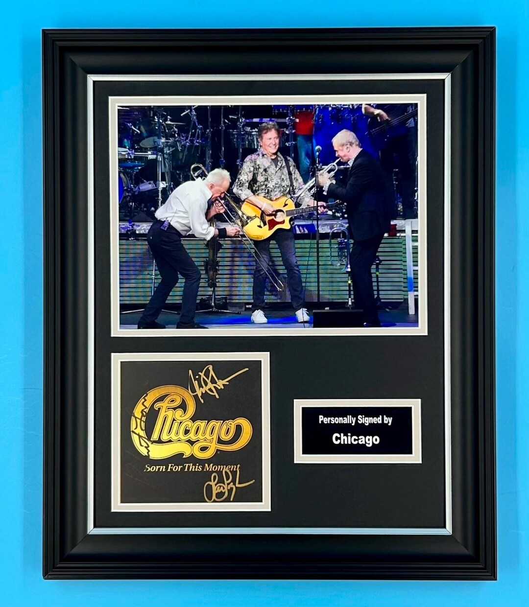 Chicago Signed Photo in Luxury Handmade Wooden Frame & Certificate of ...