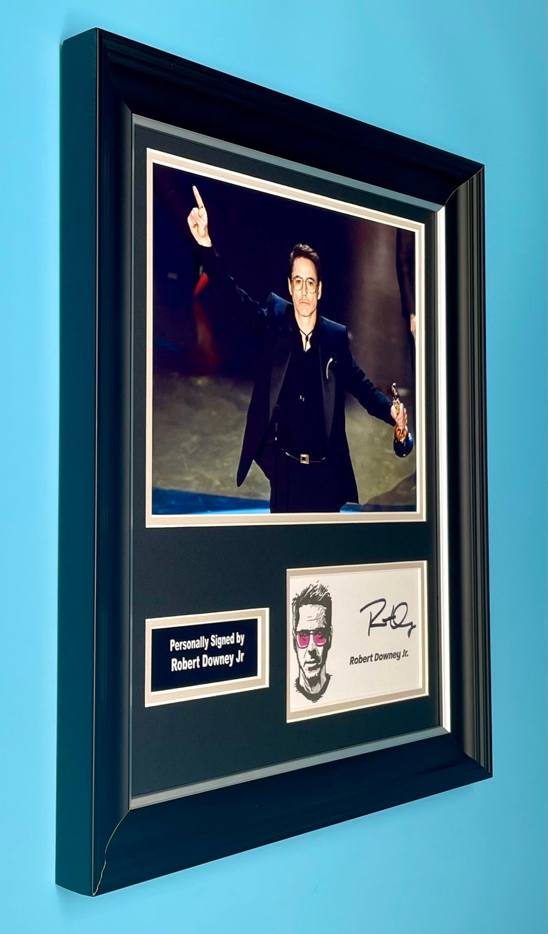 Robert Downey Jr Signed Photo in Luxury Handmade Wooden Frame &AFTAL ...