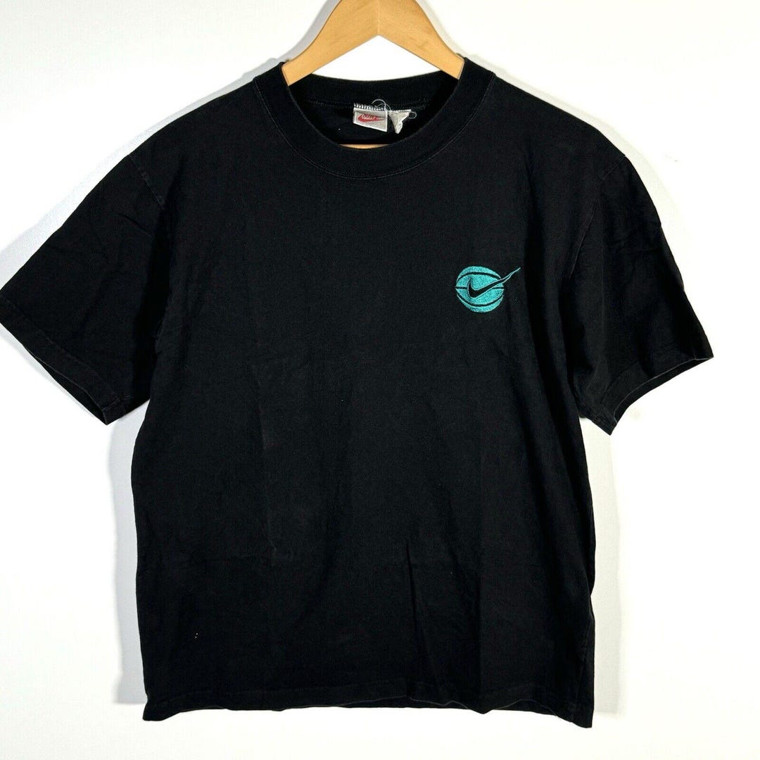 Vintage 1990’s Nike Grey Tag Small Logo Graphic T-shirt Large - Etsy