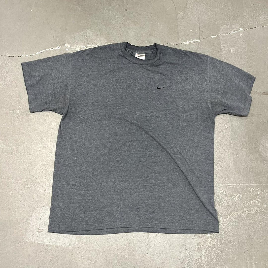 Vintage 2000’s Nike Silver Tag Small Logo T-shirt XXL Grey - Etsy