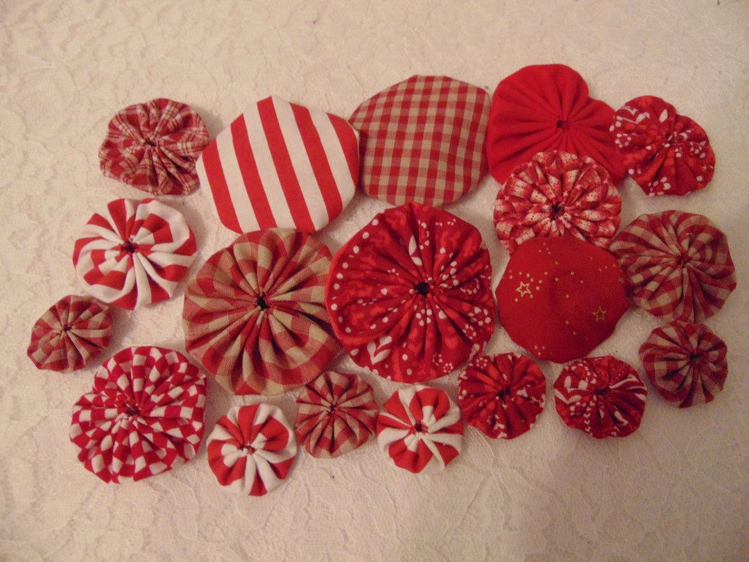 Red Cotton Fabric Yoyos - Suffolk Puffs - Choose Amount - Etsy