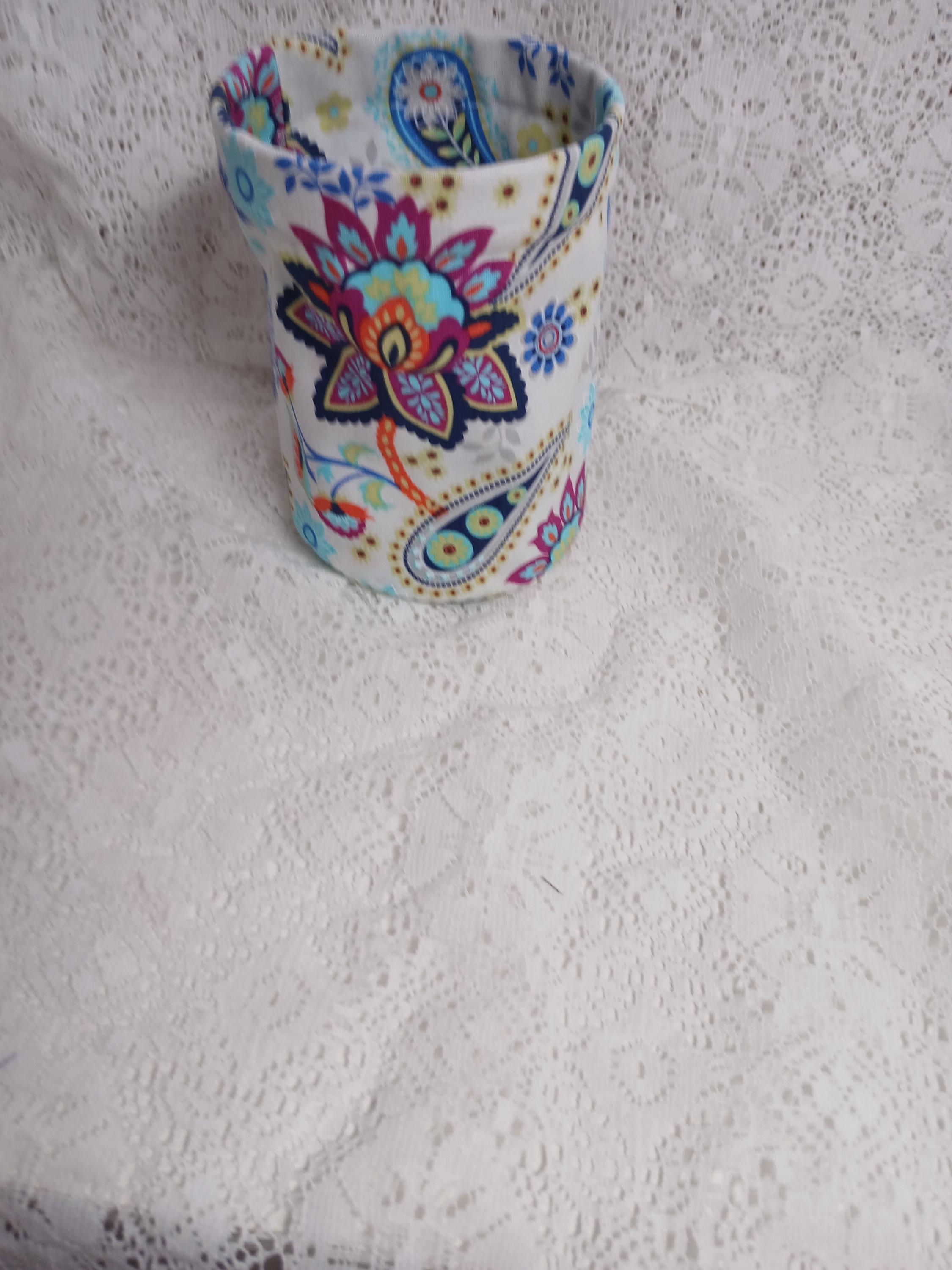 Hand Sewn Collapsible Thread Catcher: Paisley Floral ORT Catcher - Etsy