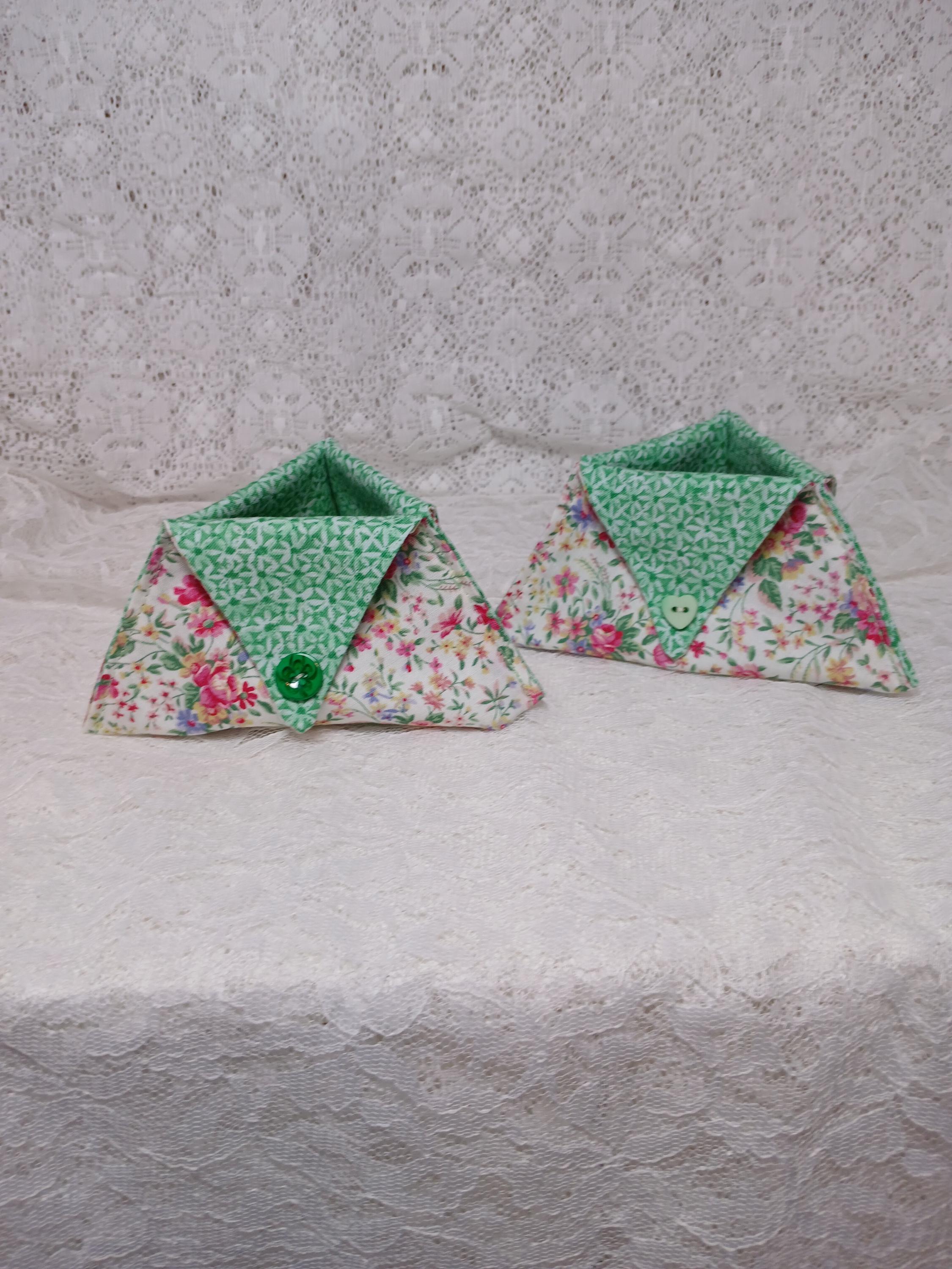 Floral Snippet Catcher: Fold and Go Thread Collector - Etsy