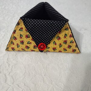 Fold and Go Thread Catcher: Travel Sewing Snippet Catcher - Etsy