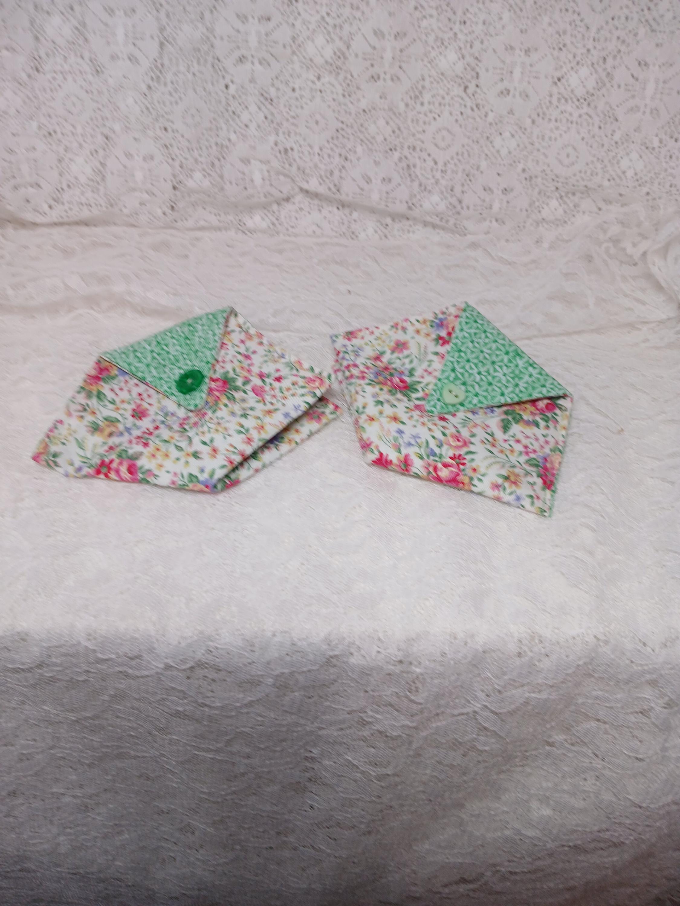 Floral Snippet Catcher: Fold and Go Thread Collector - Etsy