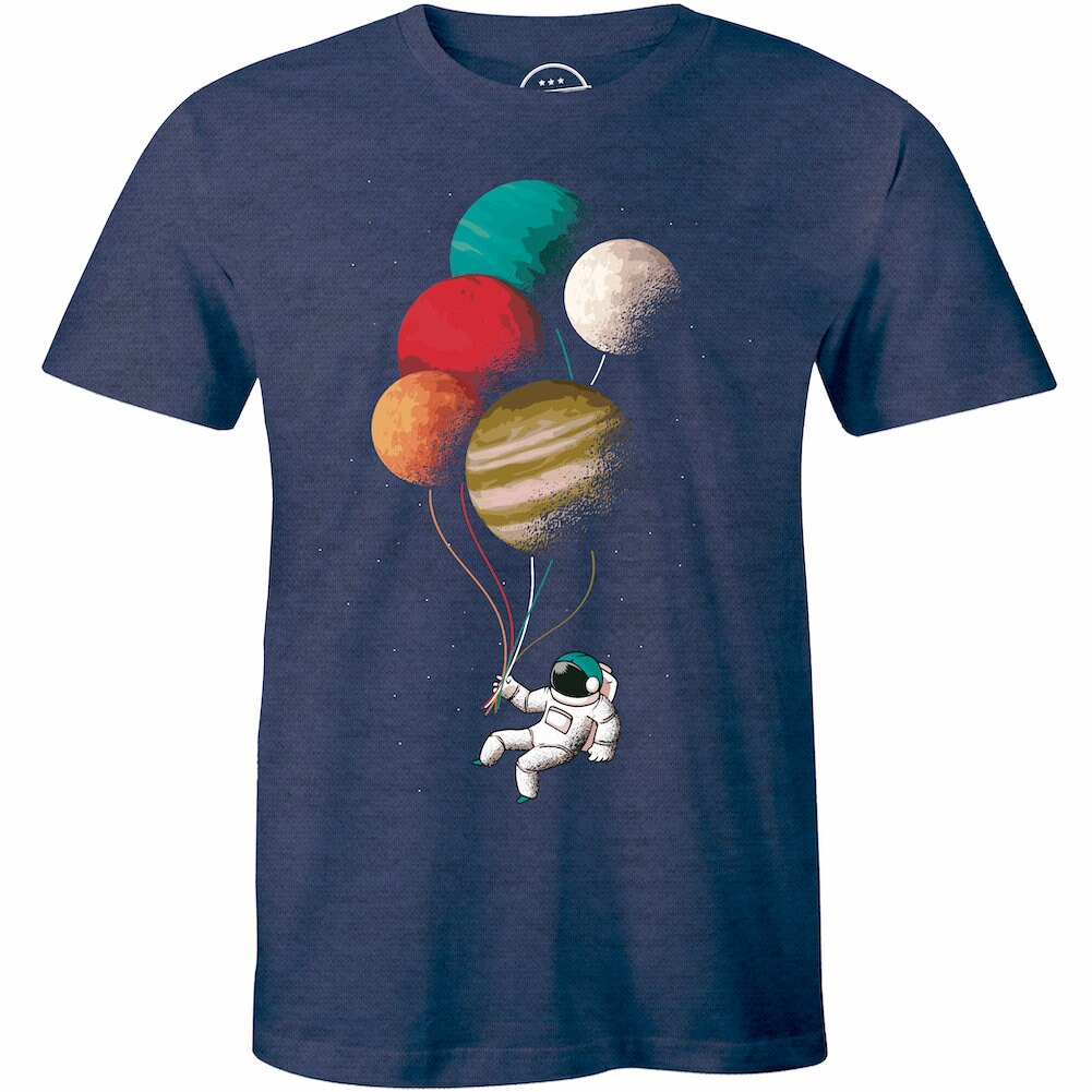 Astronaut Cosmonaut Holding Planet Moon Balloons Men's T-shirt Gift Tee ...