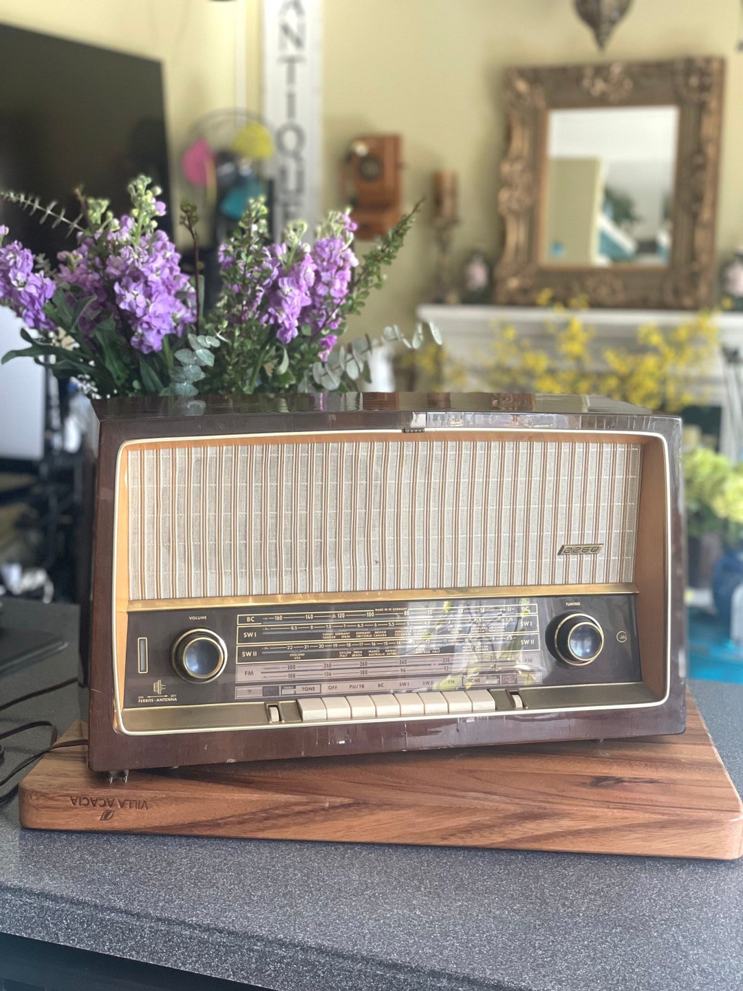 XL Classic German Grundig Radio, Vintage Electronics, Radio Collectors ...