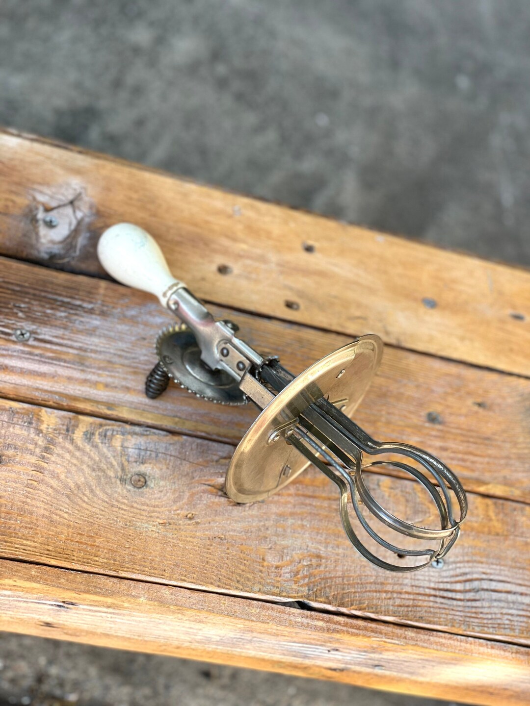 Vintage Classic Egg Beater, Classic Hand Mixer, Vintage Kitchen ...