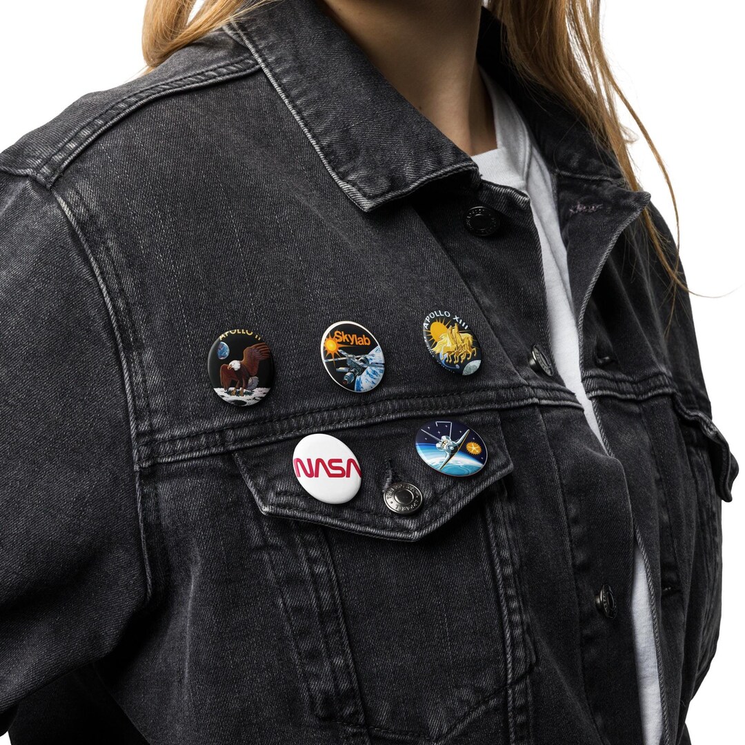NASA Space Exploration Set of Pin Buttons | NASA Logo, Skylab ...