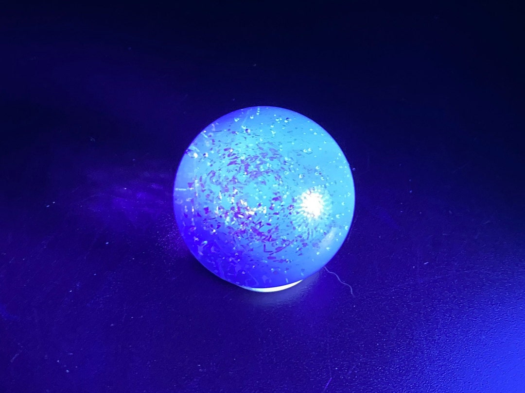 Borosilicate Glass Marble With Dichroic Spiral and Blue UV Reactive ...