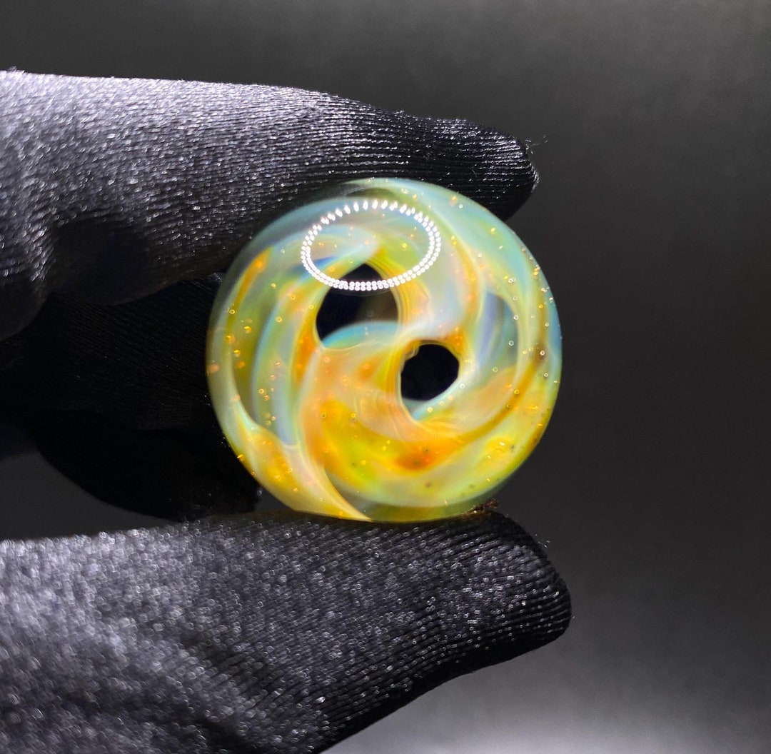 1.16 Inch Handcrafted Borosilicate Glass Marble With Silver Fume Spiral ...