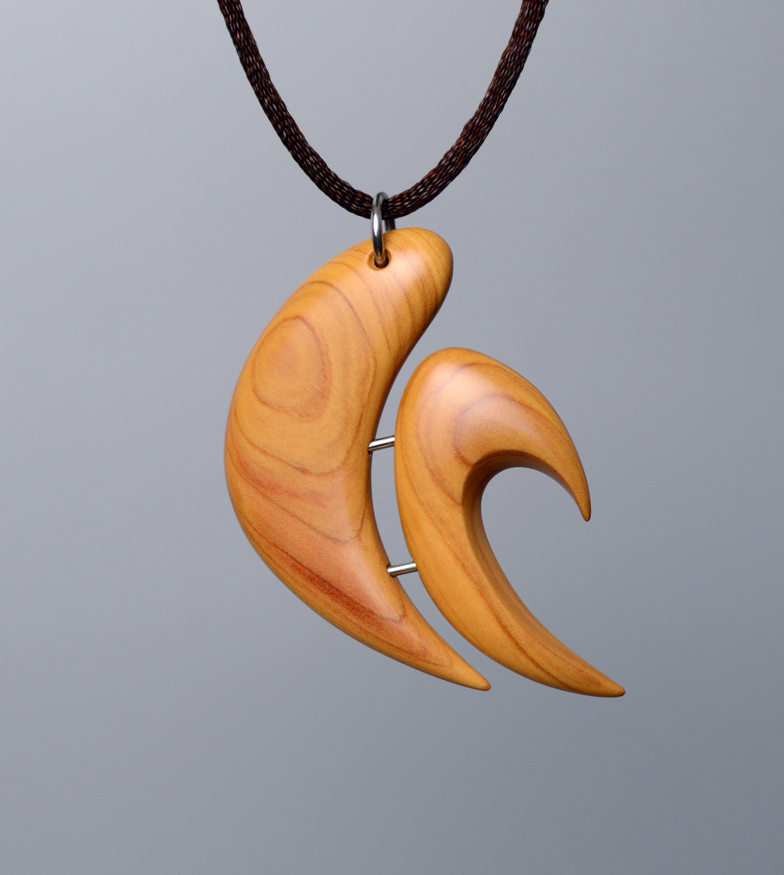 Contemporary Minimalist Jewelry Pendant and Earrings Jewelry Set Wooden ...