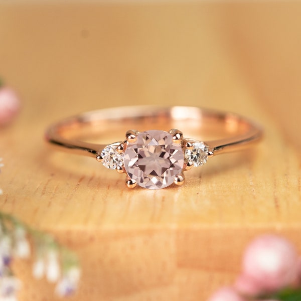 Gold Past Present Future Ring - Etsy