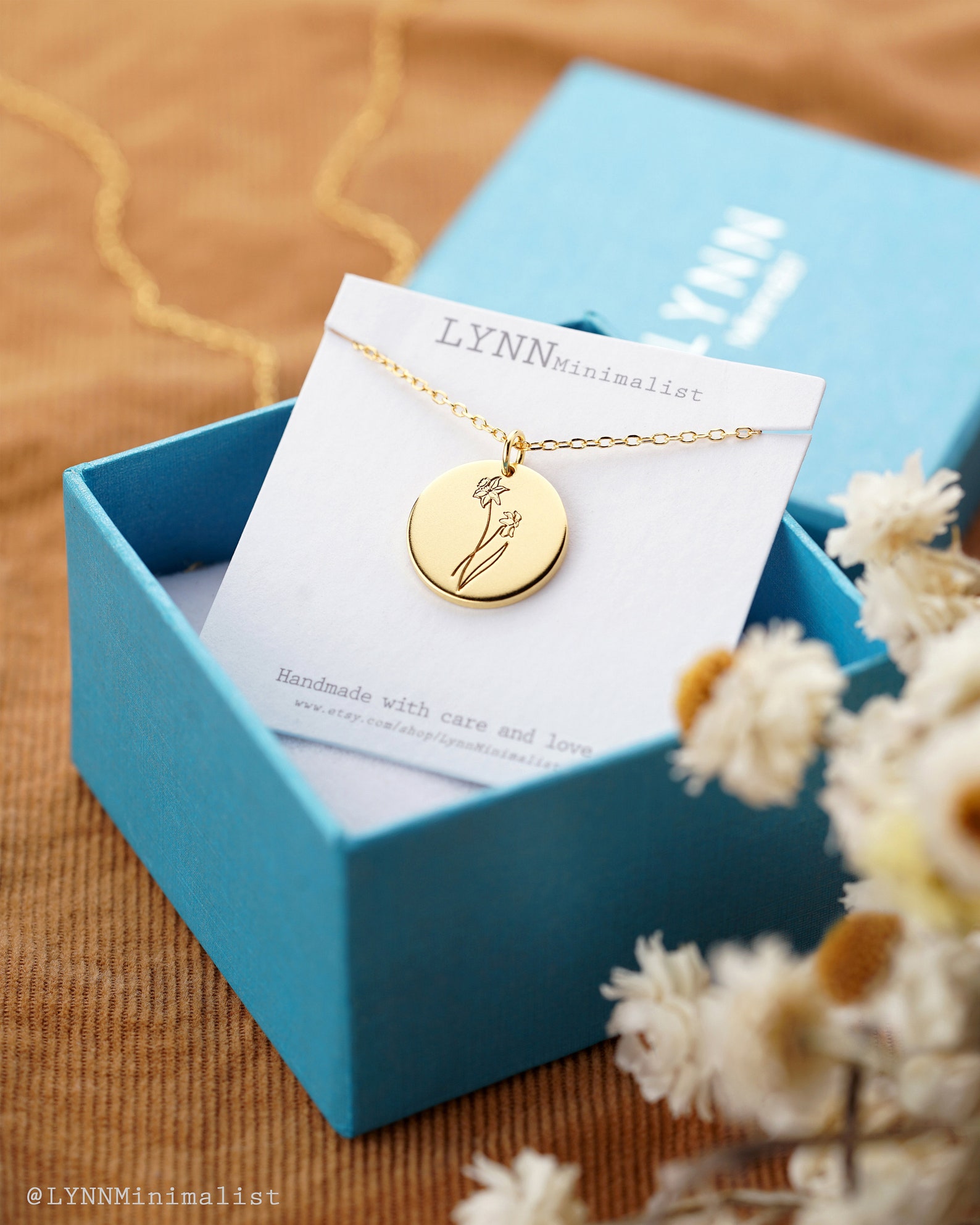 Personalized Gift for Mom Birth Month Flower Necklace - Etsy